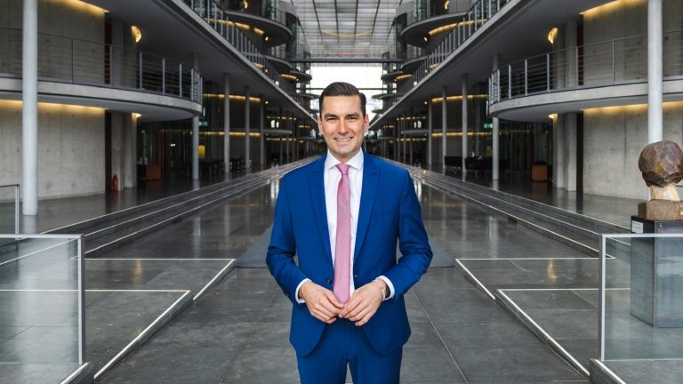 Nicolas Zippelius MdB ruft zur Teilnahme am Medienpreis Parlament 2023 ...